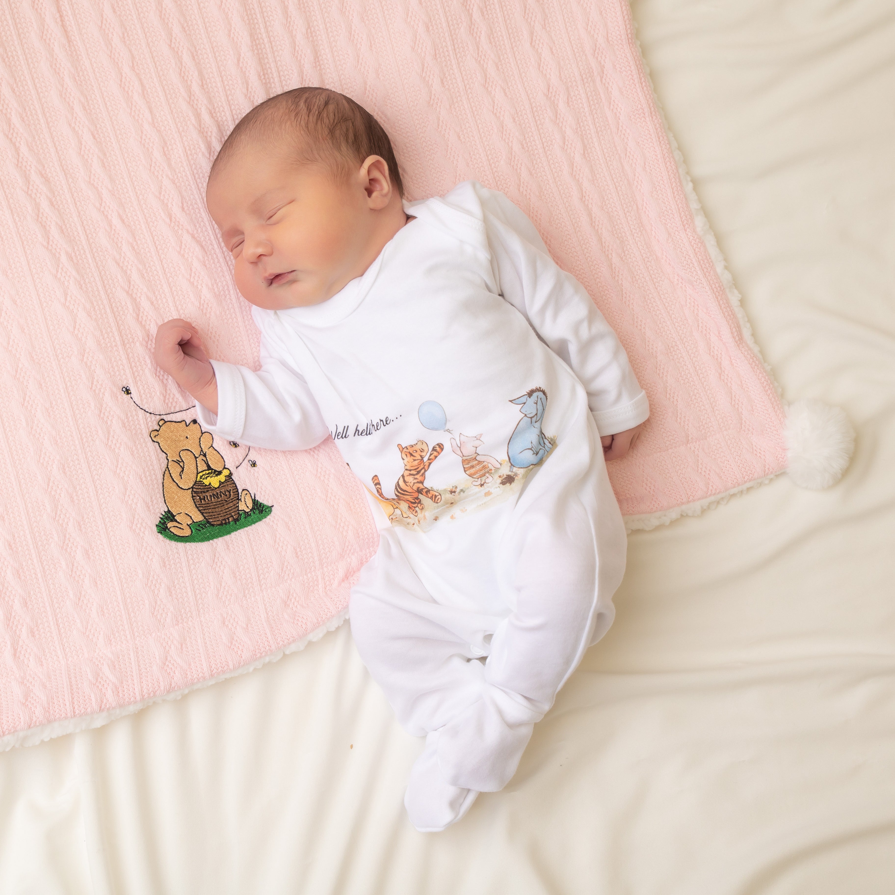 'Well Hello There...' Bear & Friends Sleepsuit – Millie & Ralph