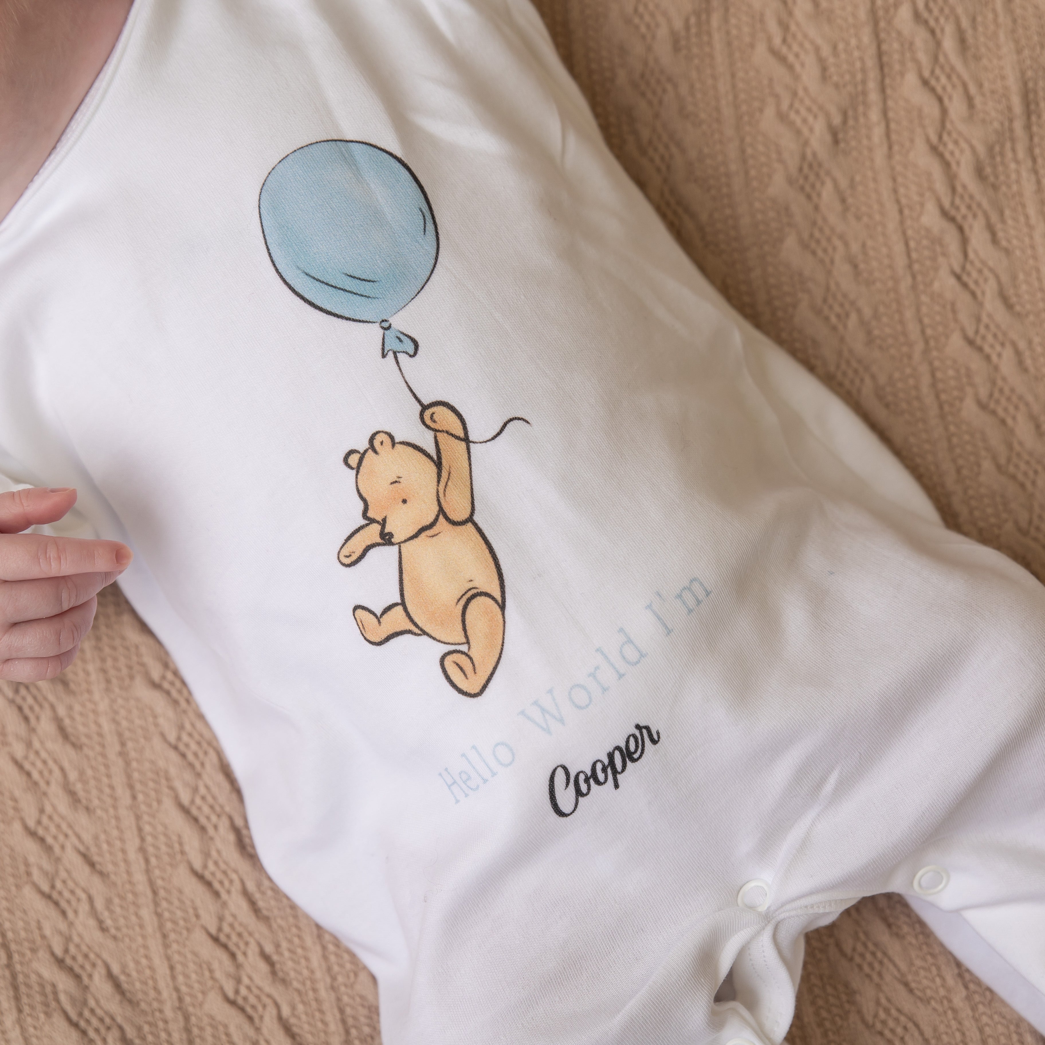 'Hello World I'm...' Bear & Blue Balloon Sleepsuit – Millie & Ralph